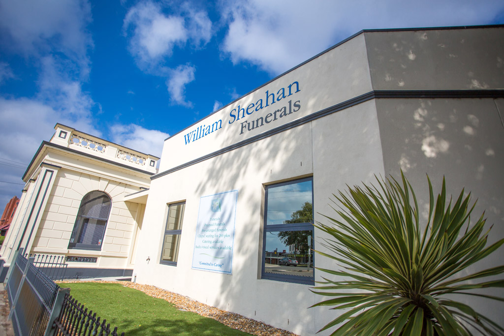 Coffins, Caskets & Urns Drysdale & Bellarine - William Sheahan Funerals